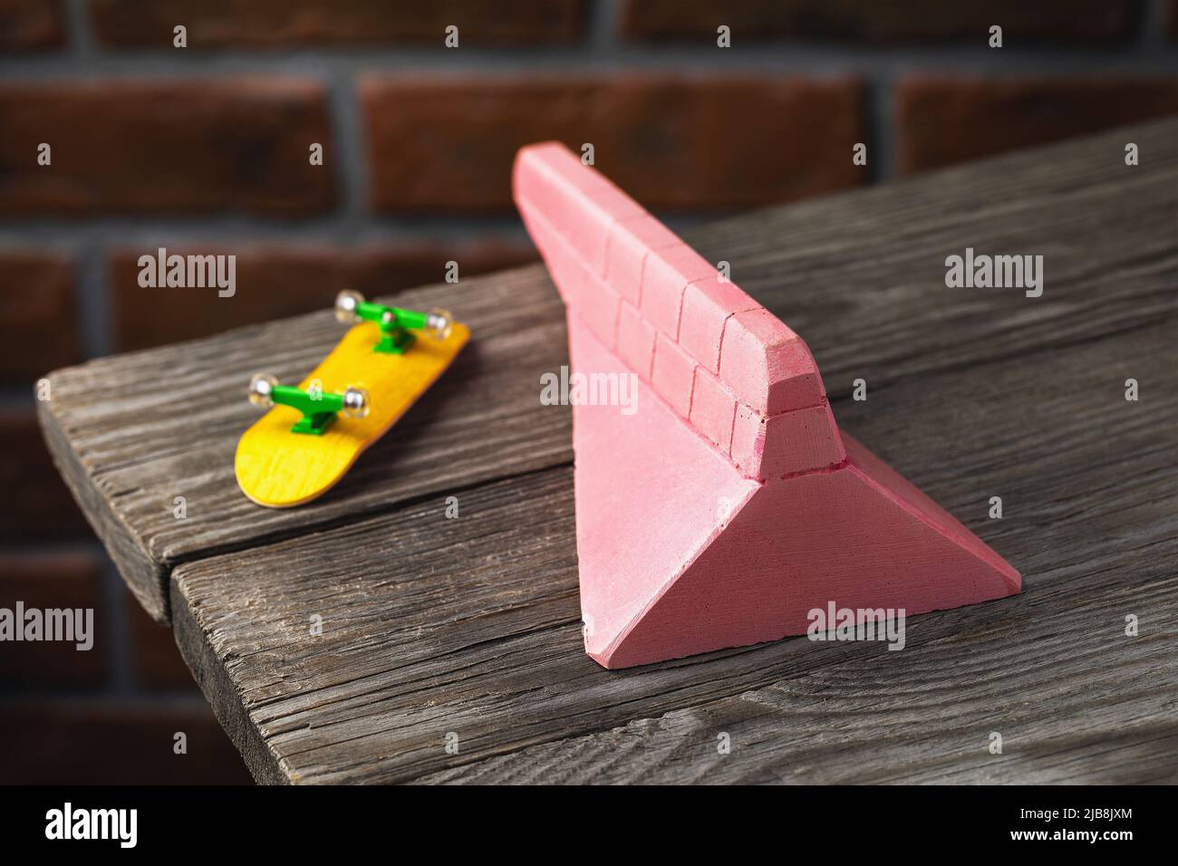 Wooden skate ramp hi-res stock photography and images - Alamy