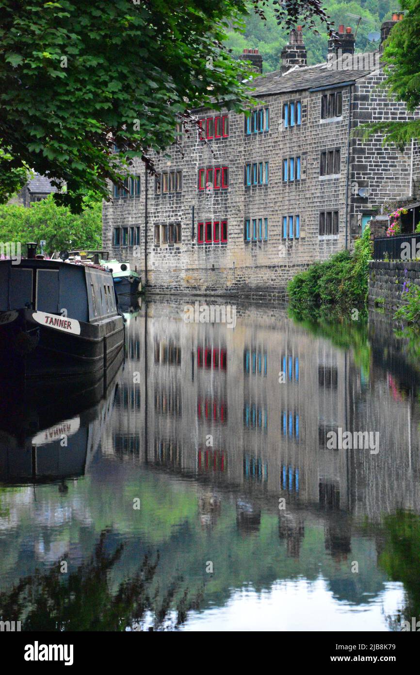 Rochdale Canal, Hebden Bridge Stock Photo - Alamy