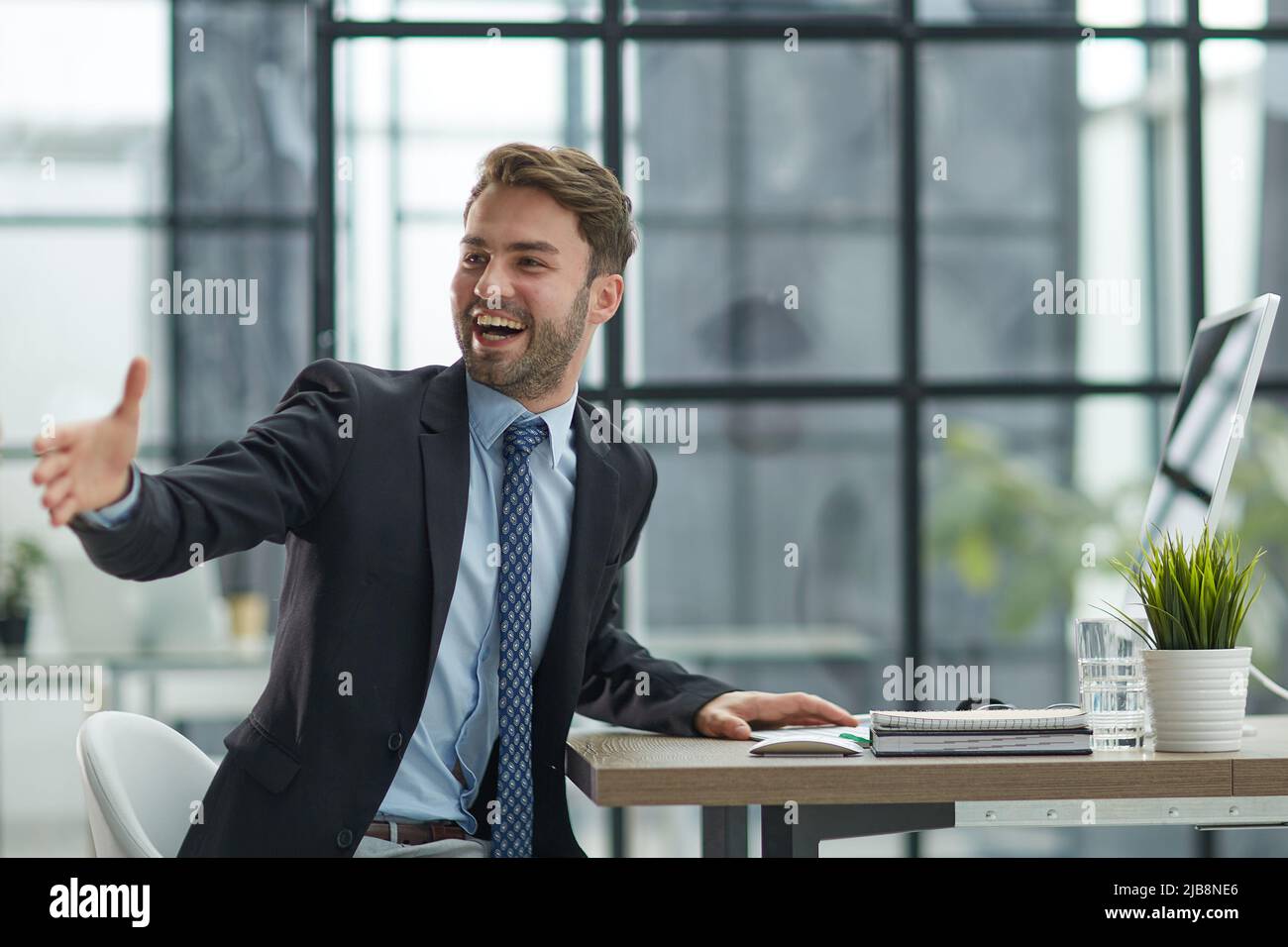 Office manager hi hi-res stock photography and images - Alamy