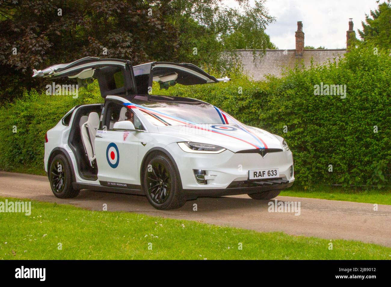 Tesla's model x falcon wing doors hi-res stock photography and images ...