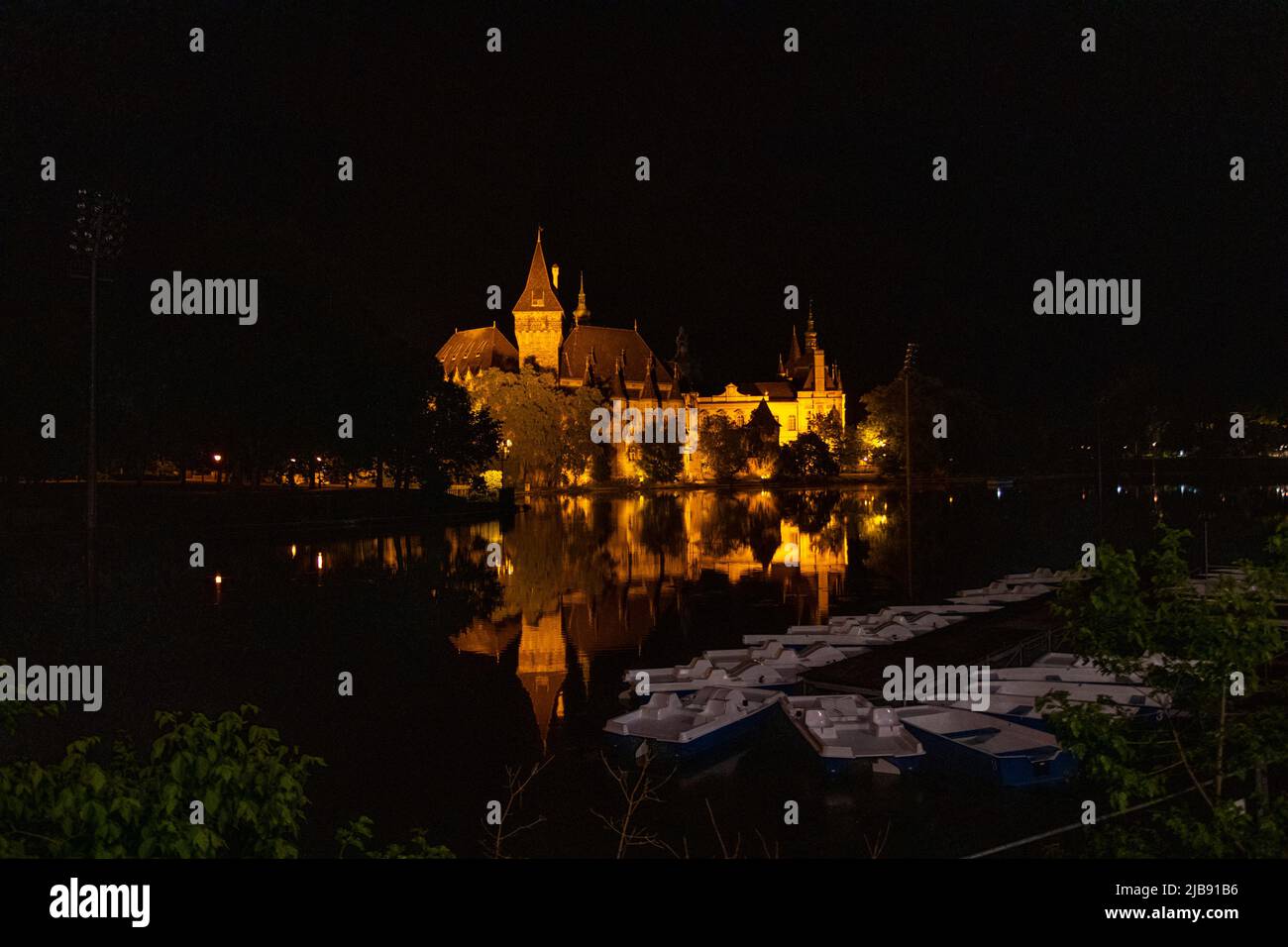 a nightscape photo for budapest city , it shows the most attractive ...