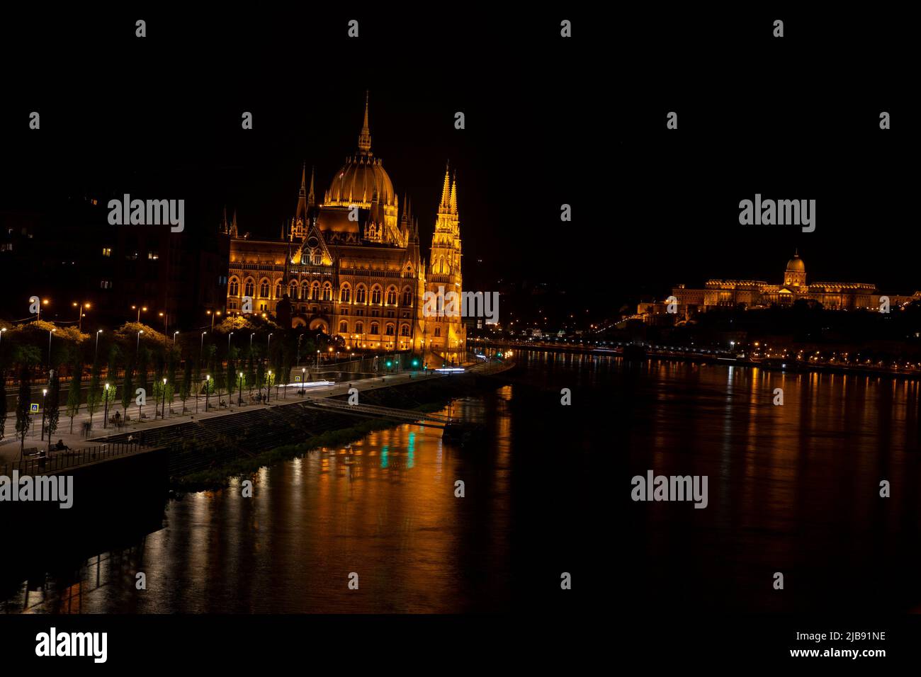 a nightscape photo for budapest city , it shows the most attractive ...