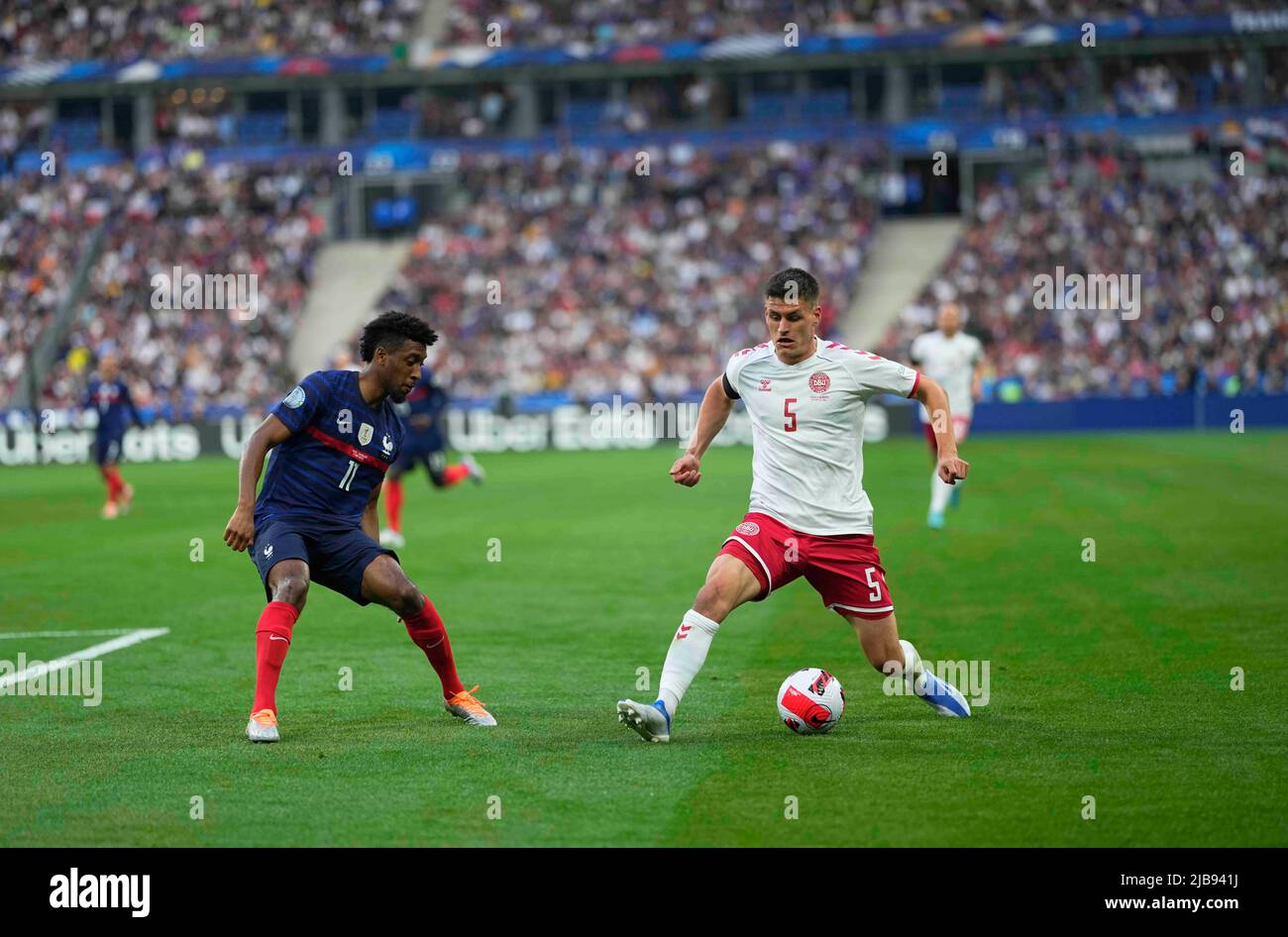Stade de France, Paris, France. 3rd June, 2022. Joakim Maehle controls ...