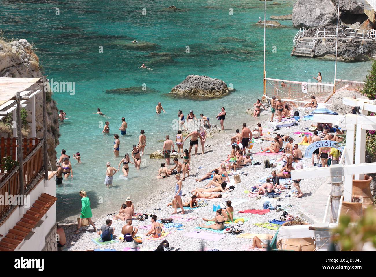 Sole e mare spiaggia hi-res stock photography and images - Alamy