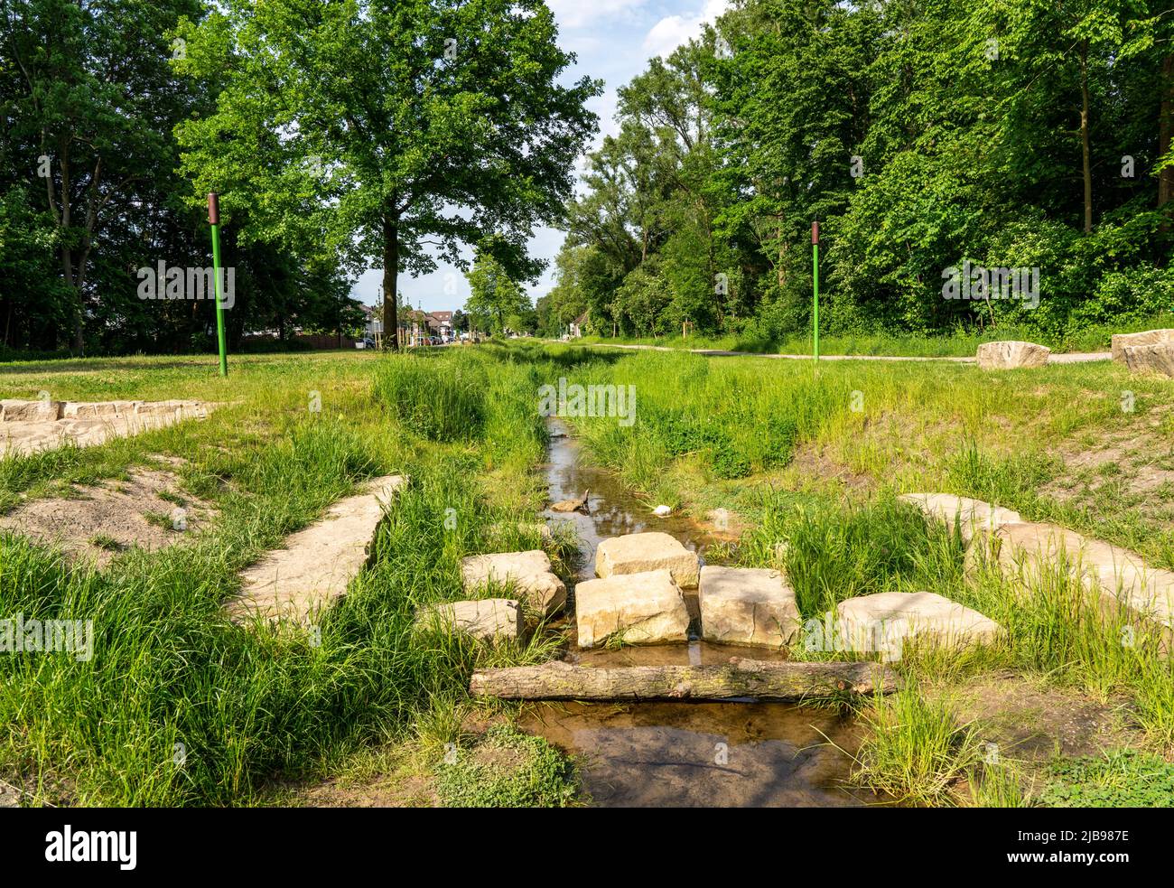 The Katernberger Bach, for over 40 years the stream was piped, 1.2 km ...