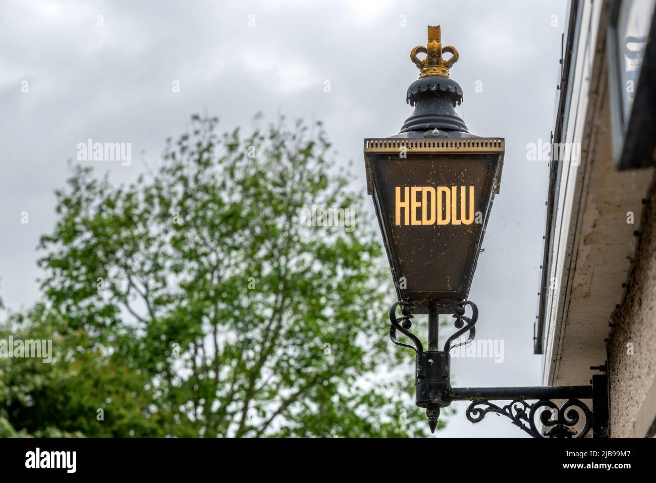 Brecon, May 15th 2022: The Police (Heddlu) Station in the centre of ...