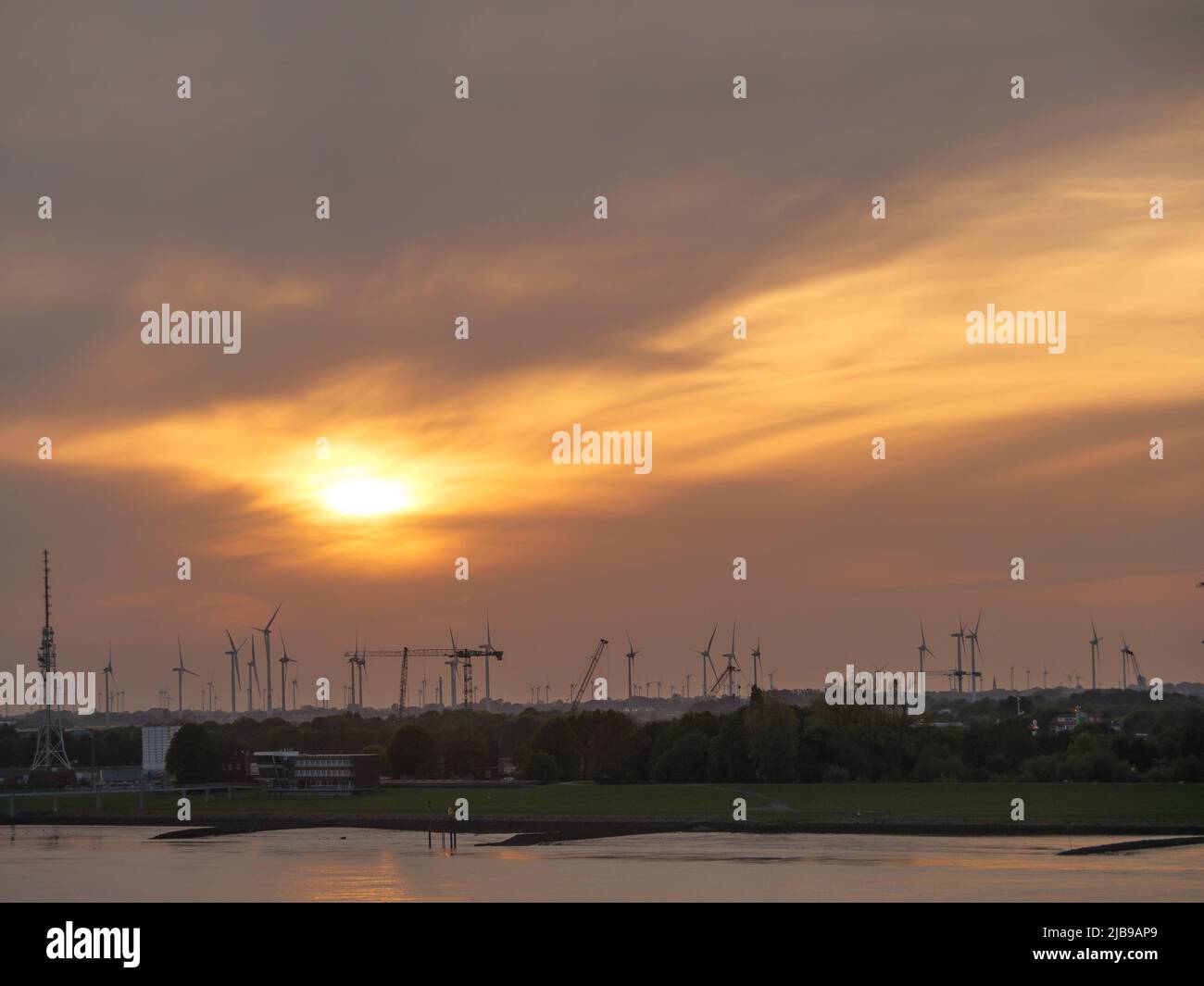 the city of Hamburg and the elbe river Stock Photo - Alamy