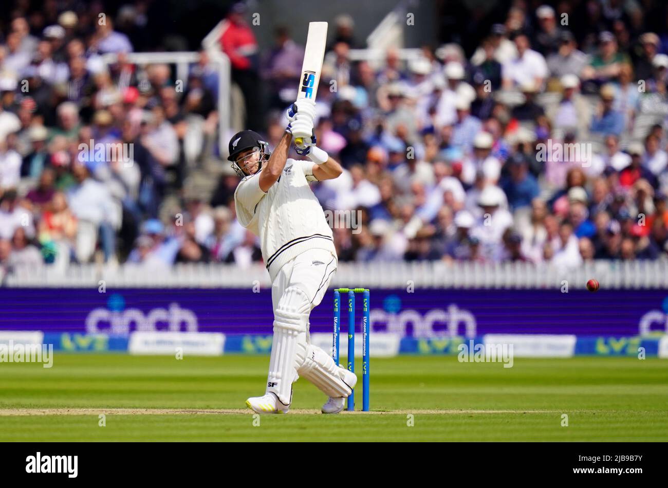 New zealands tim southee in action hi-res stock photography and images ...