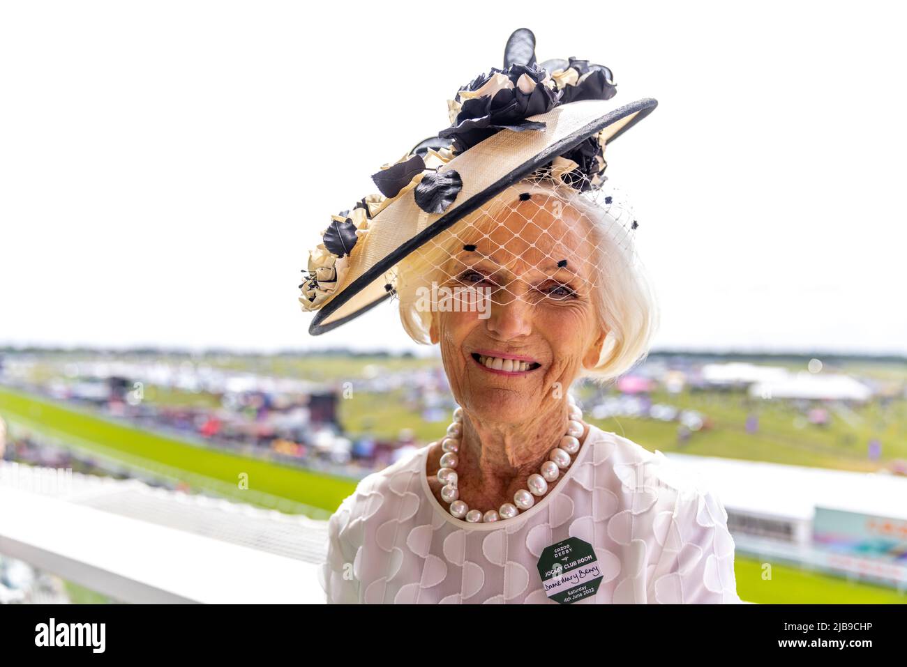 Dame mary berry hi-res stock photography and images - Alamy
