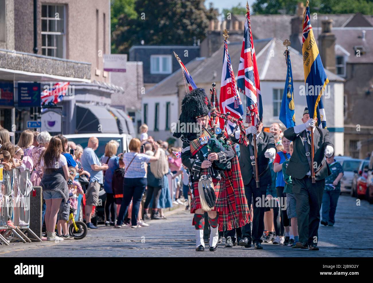 Elizabeth macrae hi-res stock photography and images - Alamy