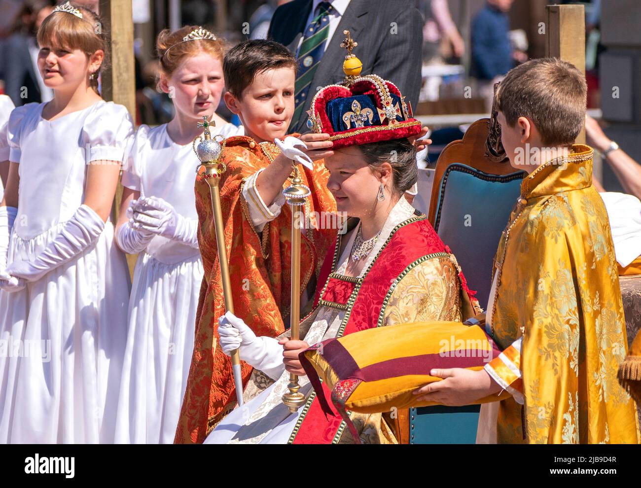 Ben Redpath playing the part of the Archbishop of Canterbury and ...