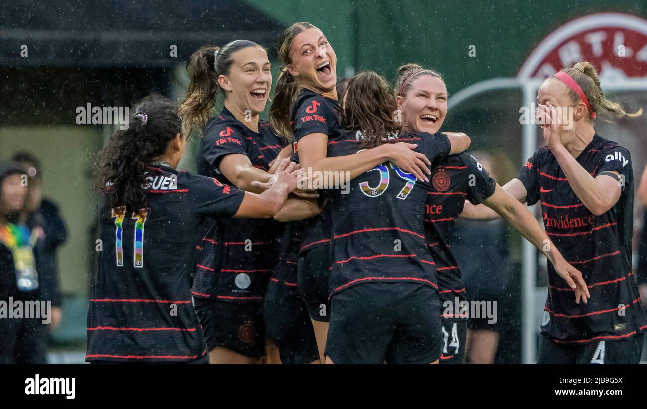 The Thorns celebrate defender Kelli Hubly's first ever NWSL goal, a ...