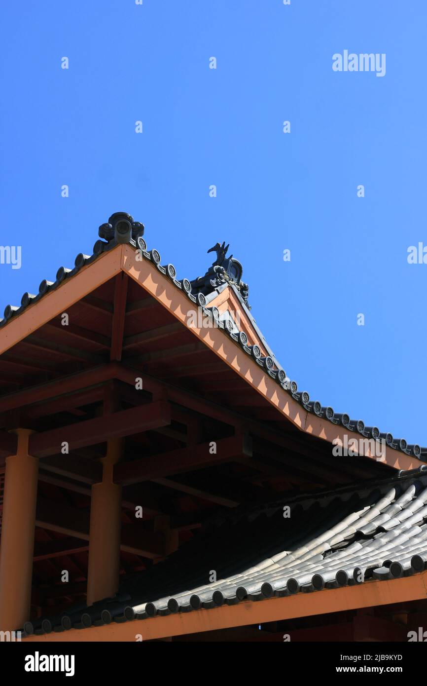 The fancy roof of a Chinese temple Stock Photo - Alamy