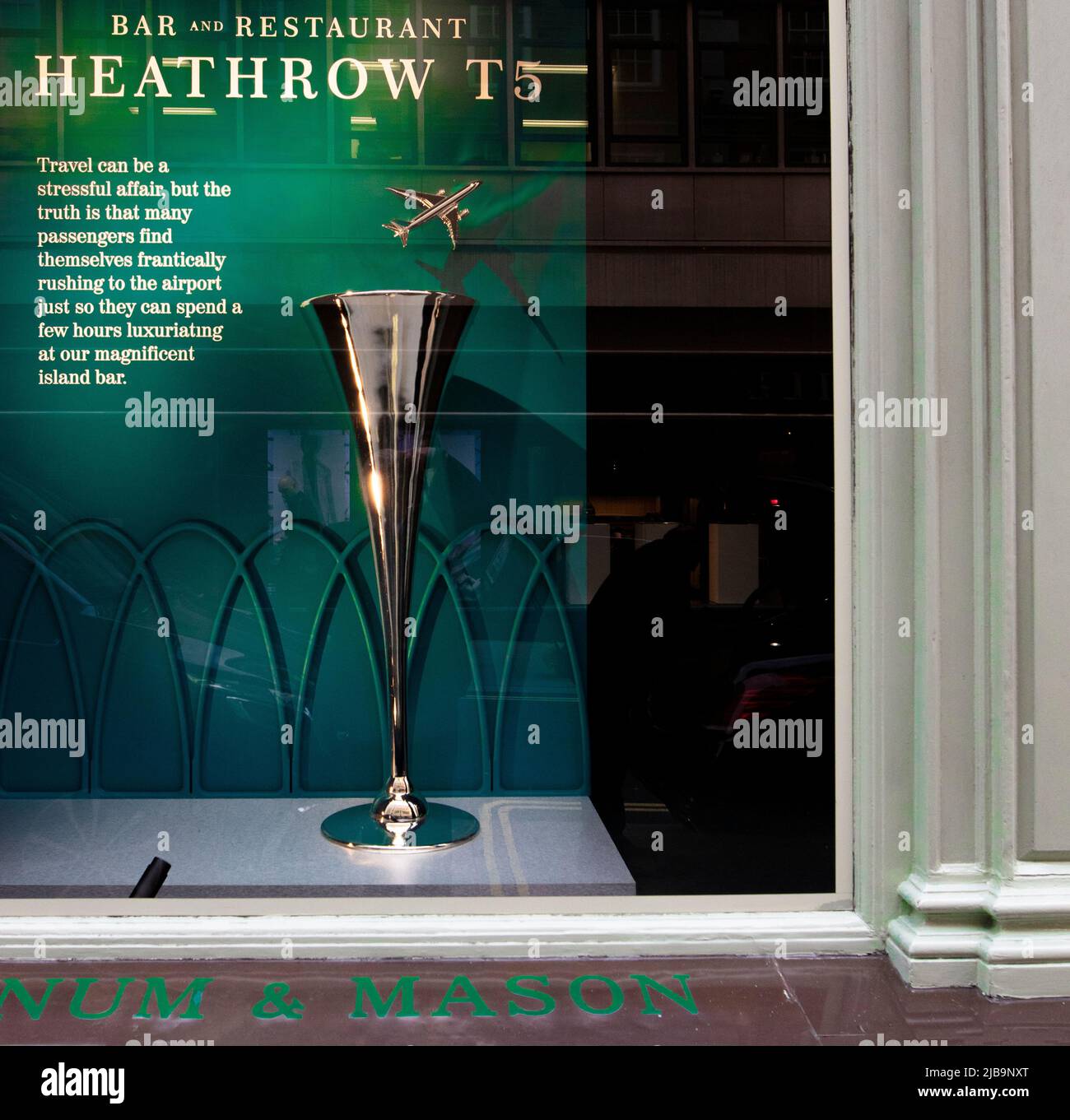 Storefront window of Fortnum & Mason, an upmarket department store in ...