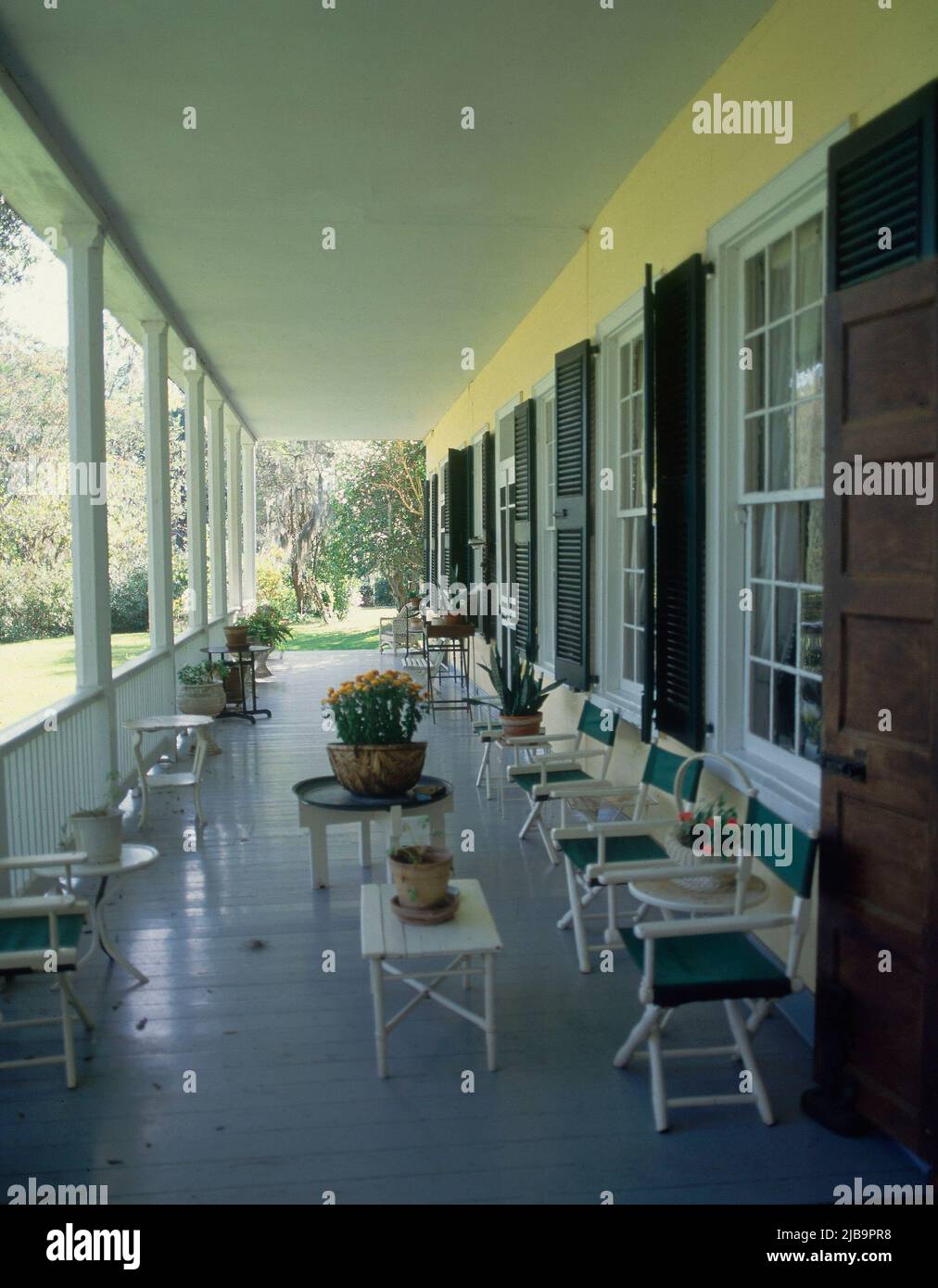 EXT-GALERIA PORTICADA-PORCHE-DE LA MANSION CONSTRUIDA EN 1795 PARA EL ...