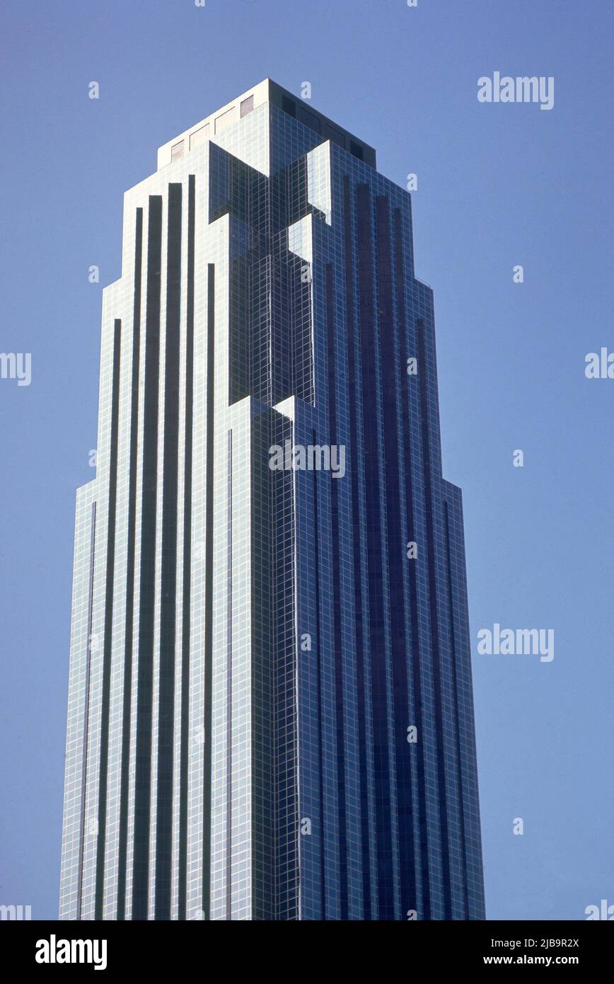 TRANSCO TOWER 1984- RASCACIELOS DE 275m. Location: EXTERIOR. HOUSTON ...