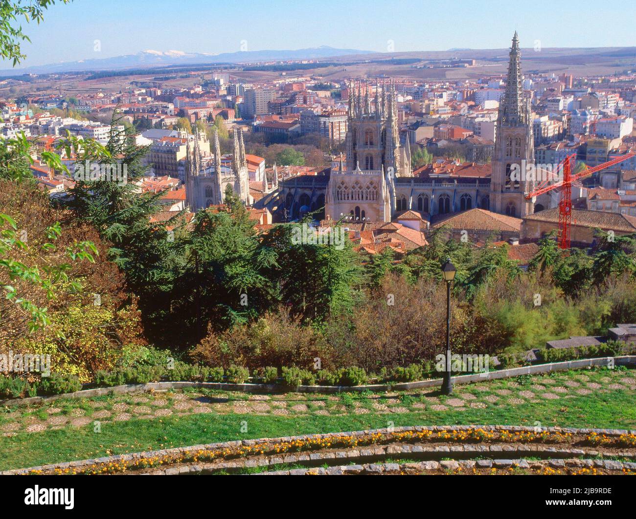 VISTA DE LA CIUDAD Y LA CATEDRAL DESDE EL MIRADOR DEL CASTILLO ...