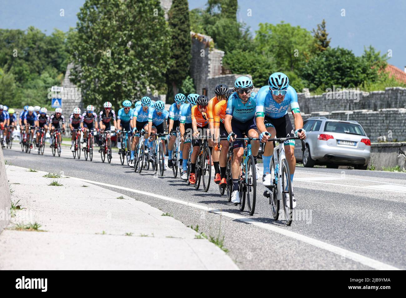 Monfalcone, Italy. 04th June, 2022. The chasing group crossing near ...