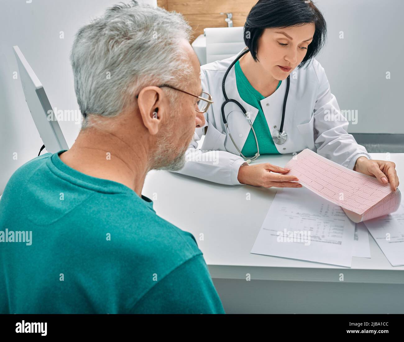 Diagnostic heart diseases, heart attacks, and tachycardia in elderly ...