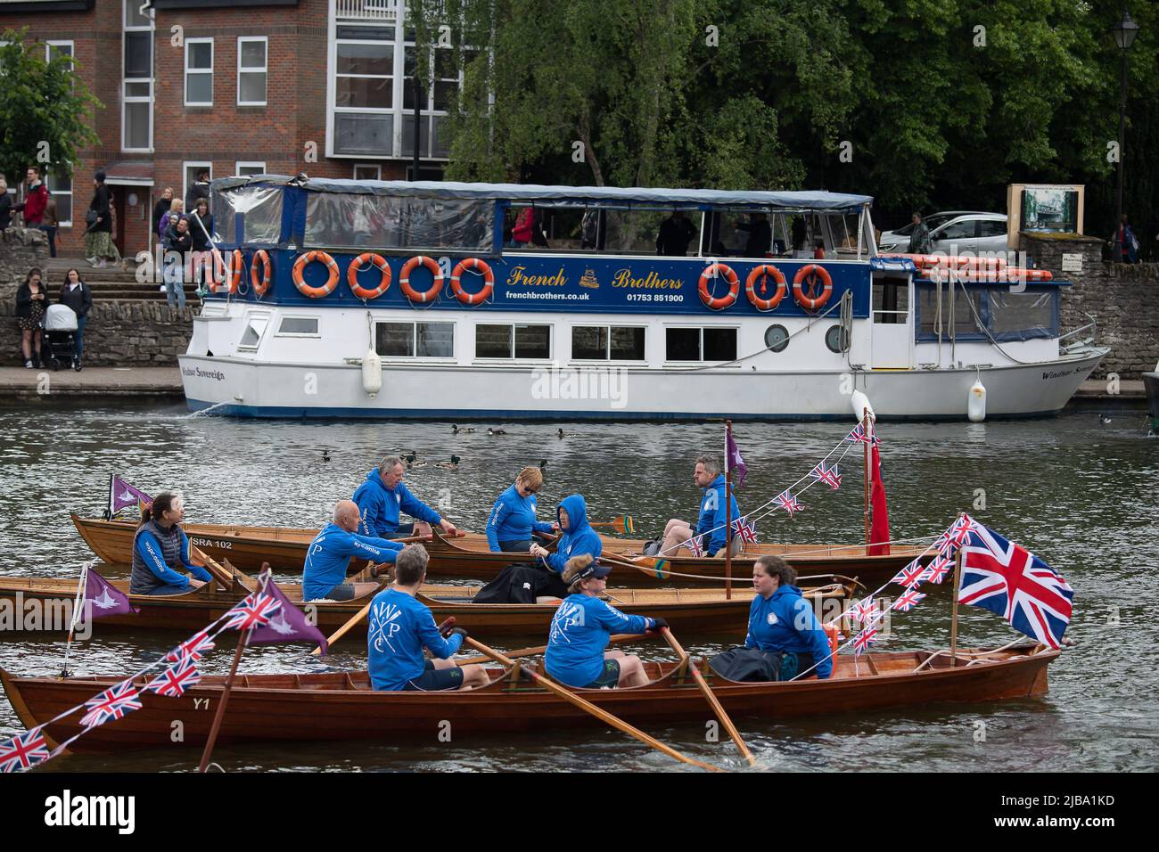 Windsor, Berkshire, UK. 4th June, 2022. A spectacular Platinum Jubilee ...