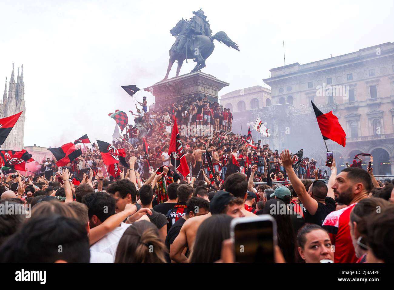 Festa scudetto hi-res stock photography and images - Alamy