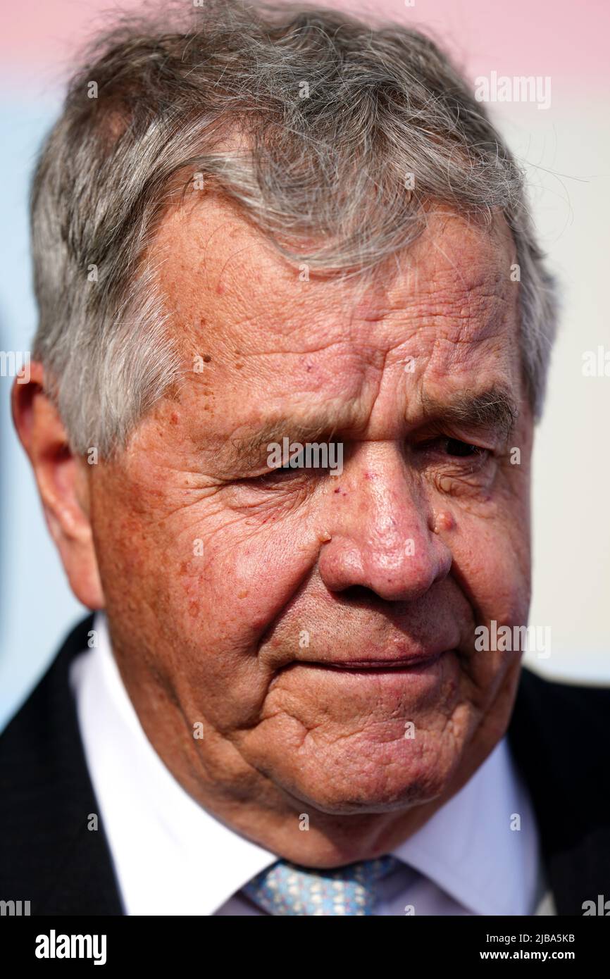 Michael stoute 2022 hi-res stock photography and images - Alamy