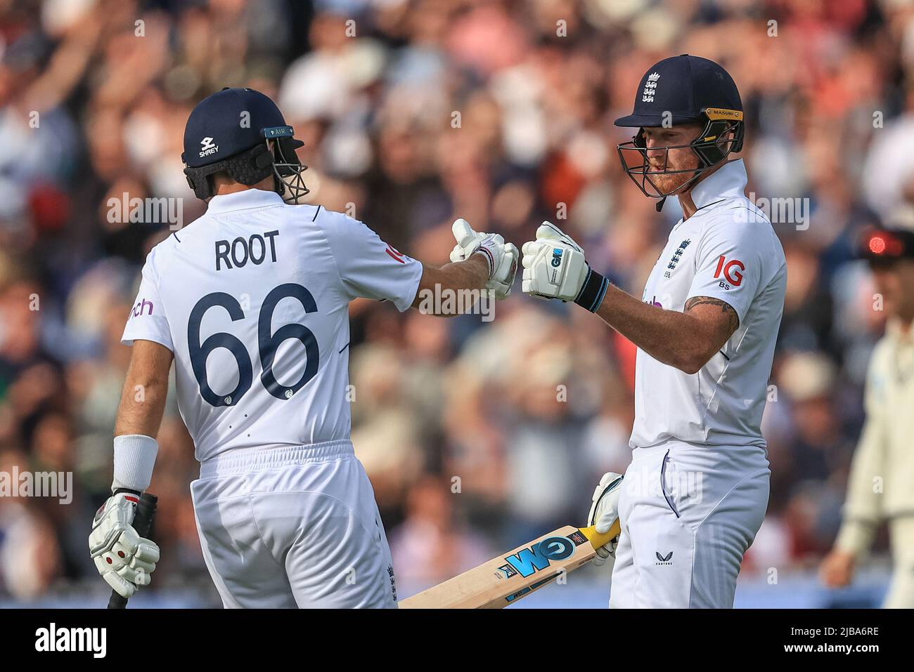 Joe root ben stokes test hi-res stock photography and images - Alamy