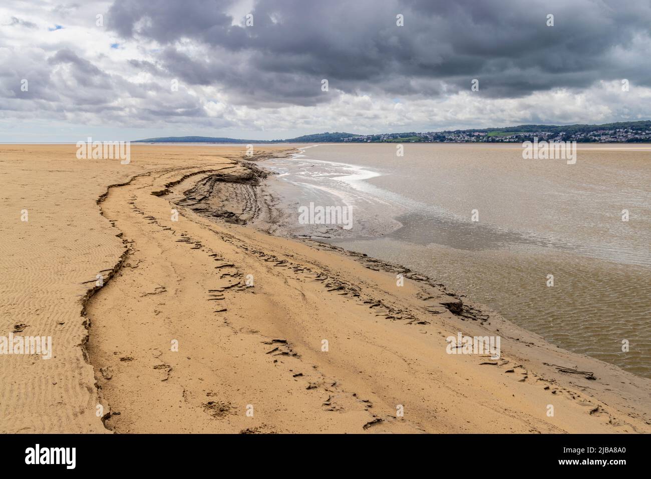 The sand layers of the Kent Channel flowing into Morecombe Bay with ...