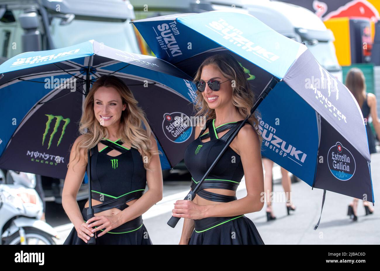 Paddock girls hi-res stock photography and images - Alamy
