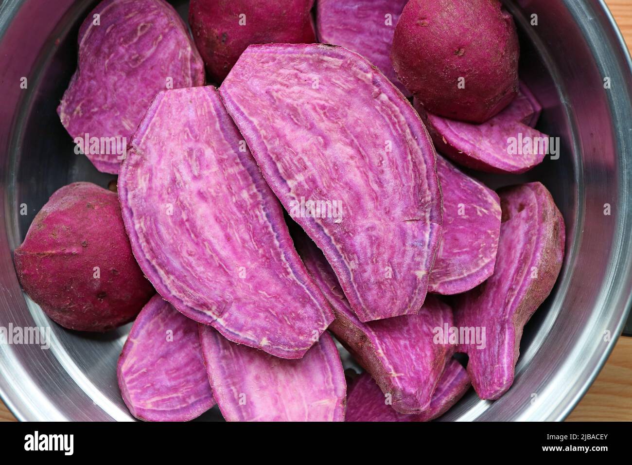 Purple sweet potato top view hi-res stock photography and images - Alamy
