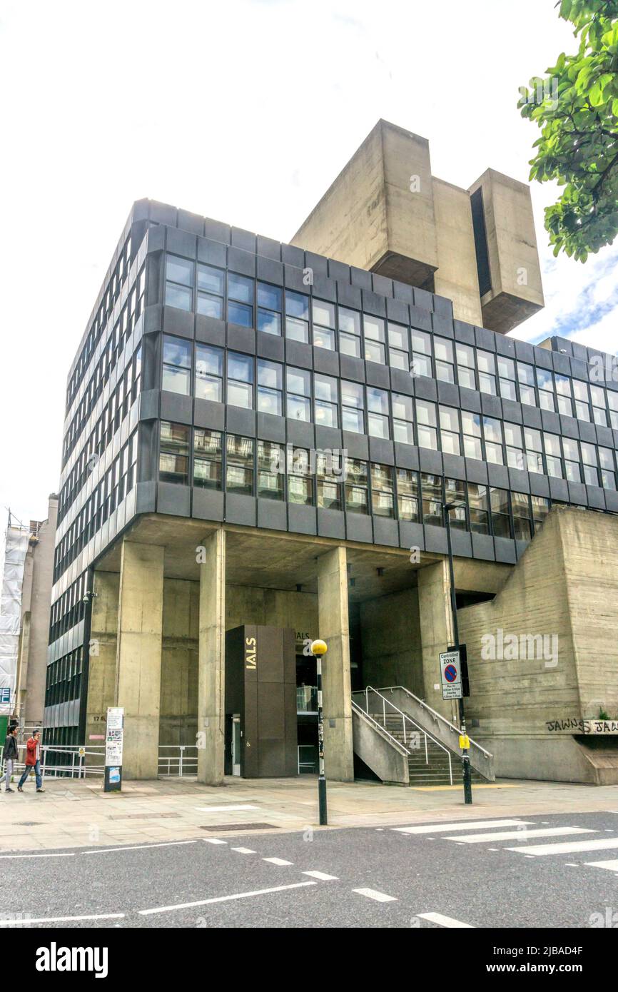 Charles Clore House at 17 Russell Square is a Grade II* listed building ...
