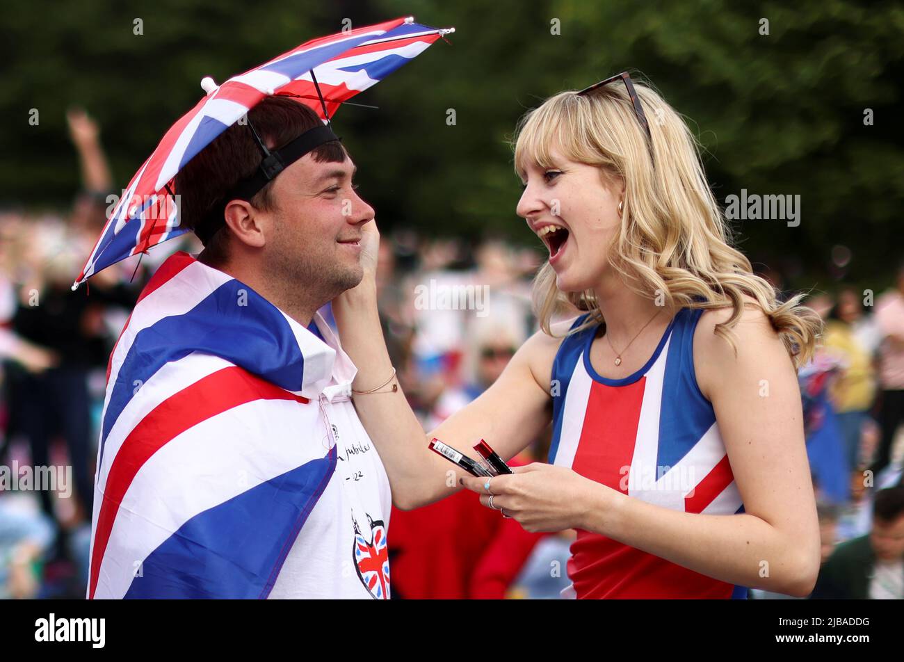 Union jack costumes hi-res stock photography and images - Alamy