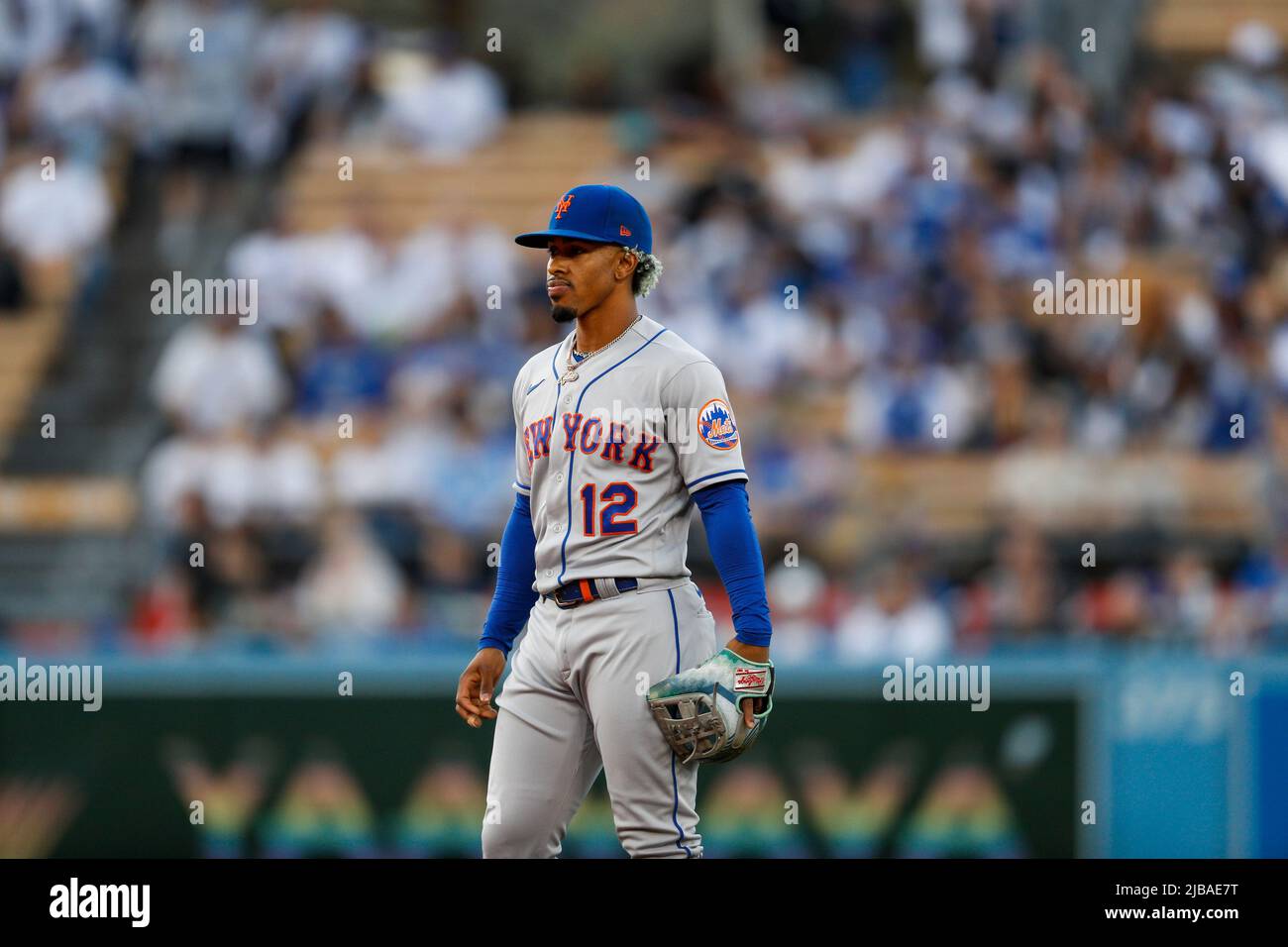New York Mets shortstop Francisco Lindor (12) in a defensive stance ...