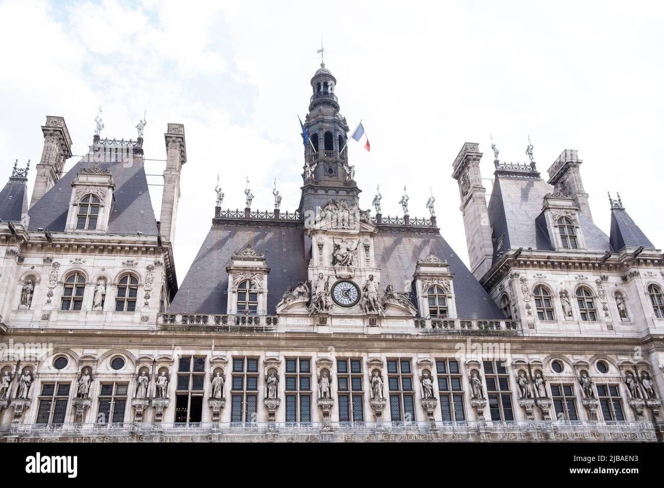 Daily life. Buildings and architecture of Paris. France Stock Photo - Alamy