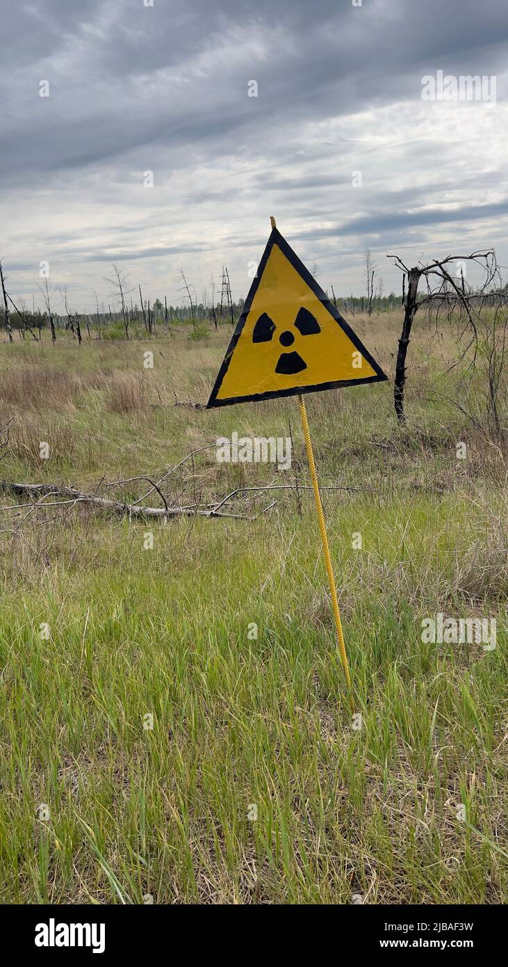 Ionizing radiation trefoil symbol hi-res stock photography and images ...