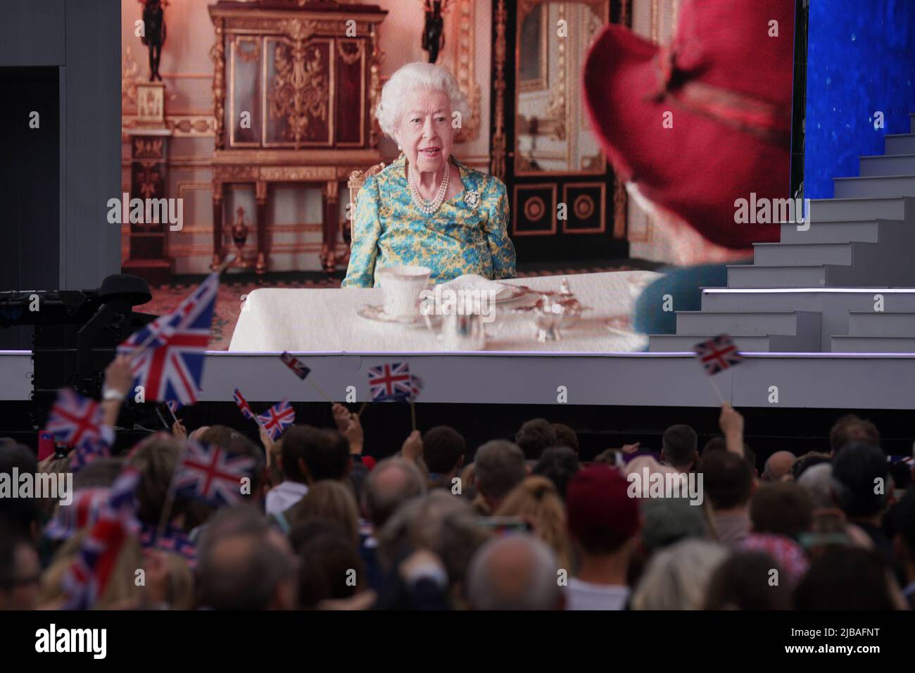 Paddington bear tea queen hi-res stock photography and images - Alamy