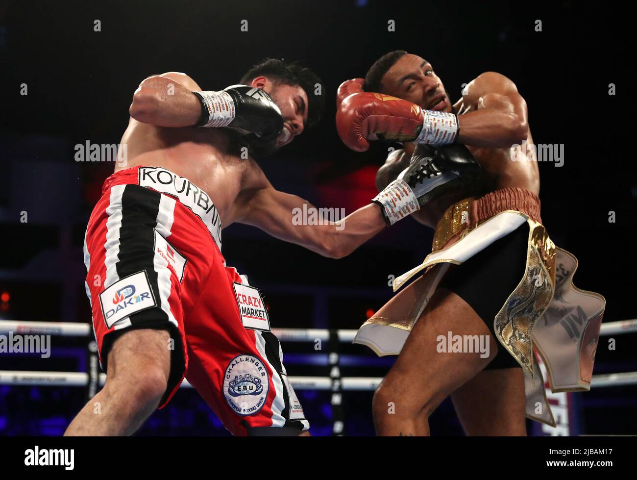 Faroukh Kourbanov (left) and Zelfa Barrett in the EBU European Super ...