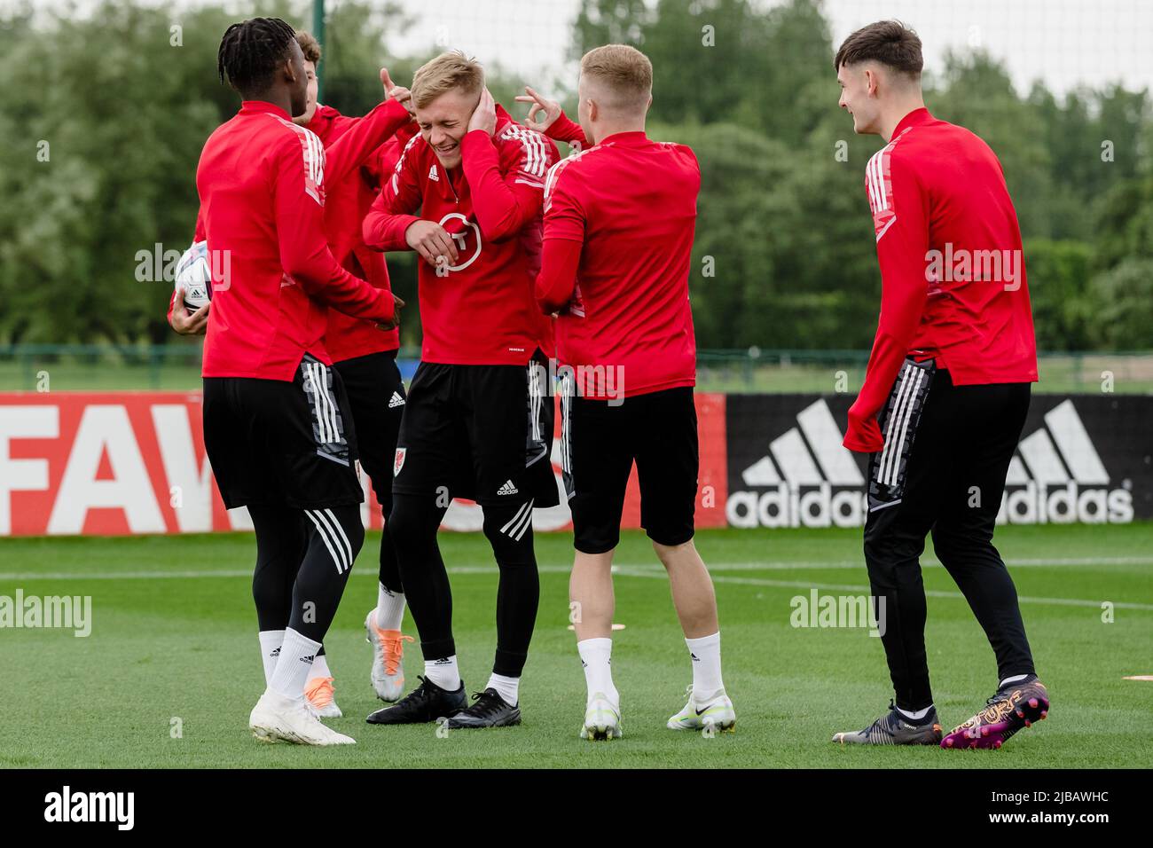 Dylan levitt matthew smith hi-res stock photography and images - Alamy