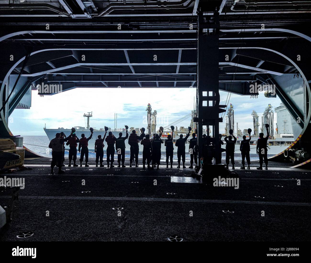 Wave farewell hi-res stock photography and images - Alamy