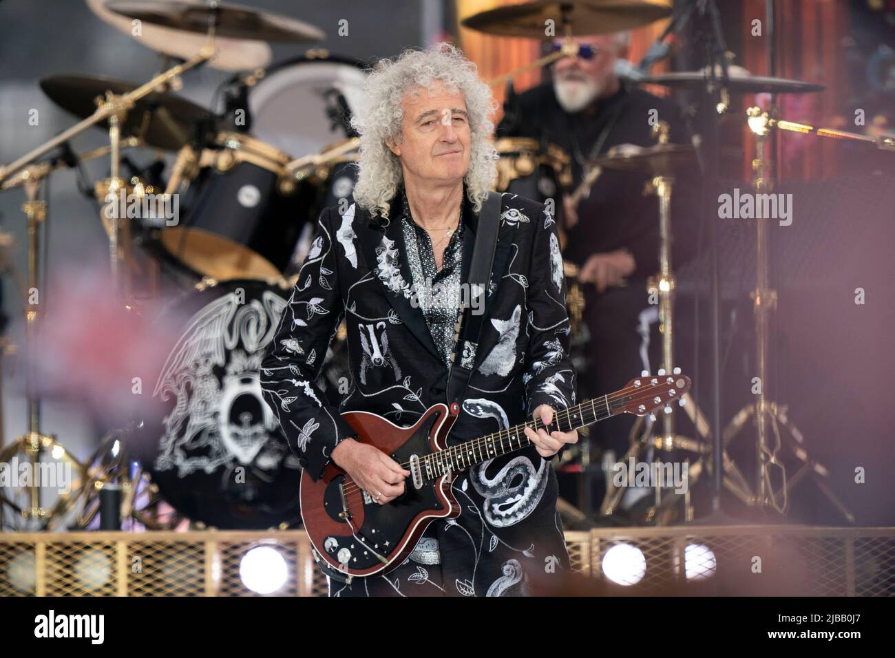 Brian May of Queen performs during the BBC's Platinum Party at the ...
