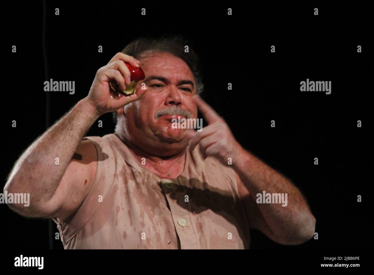 Cerdo tierra hi-res stock photography and images - Alamy