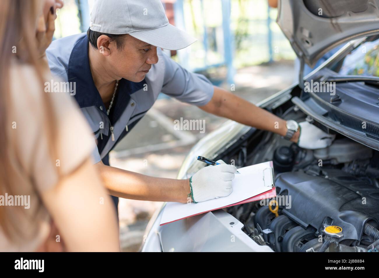 Car repai hi-res stock photography and images - Alamy