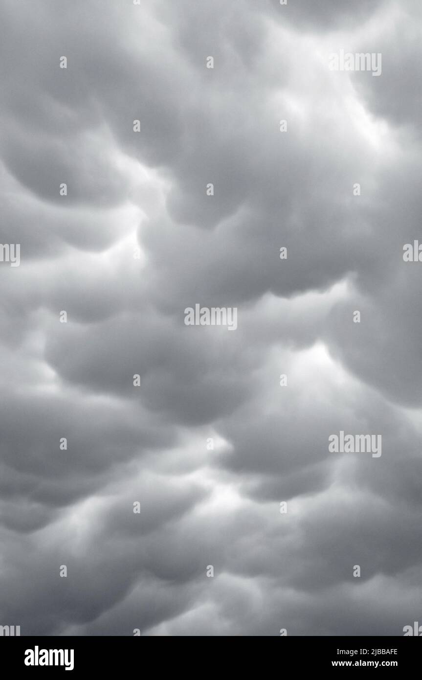 Mammatus storm clouds hi-res stock photography and images - Alamy