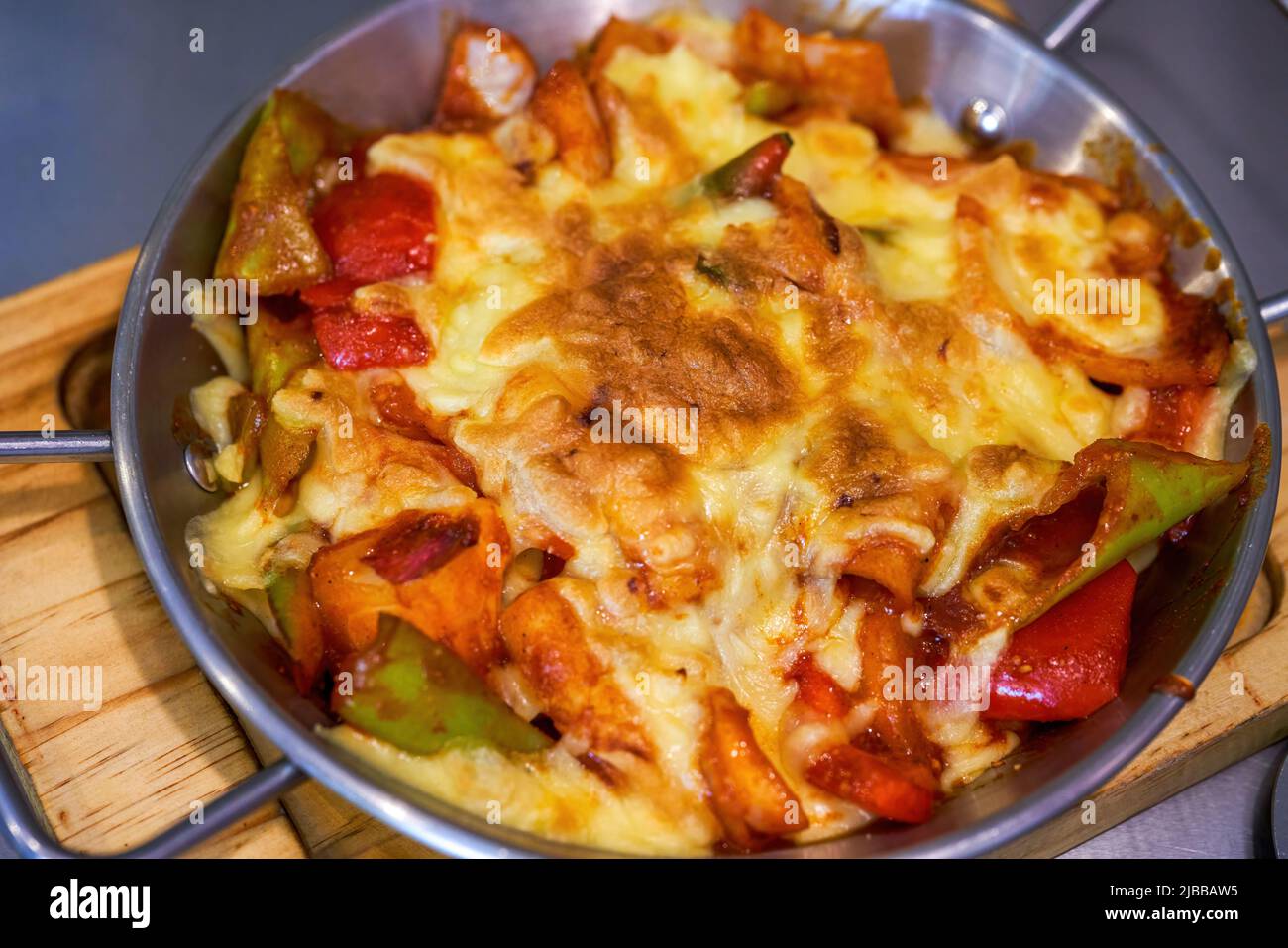 Oven baked cabbage parmesan hi-res stock photography and images - Alamy