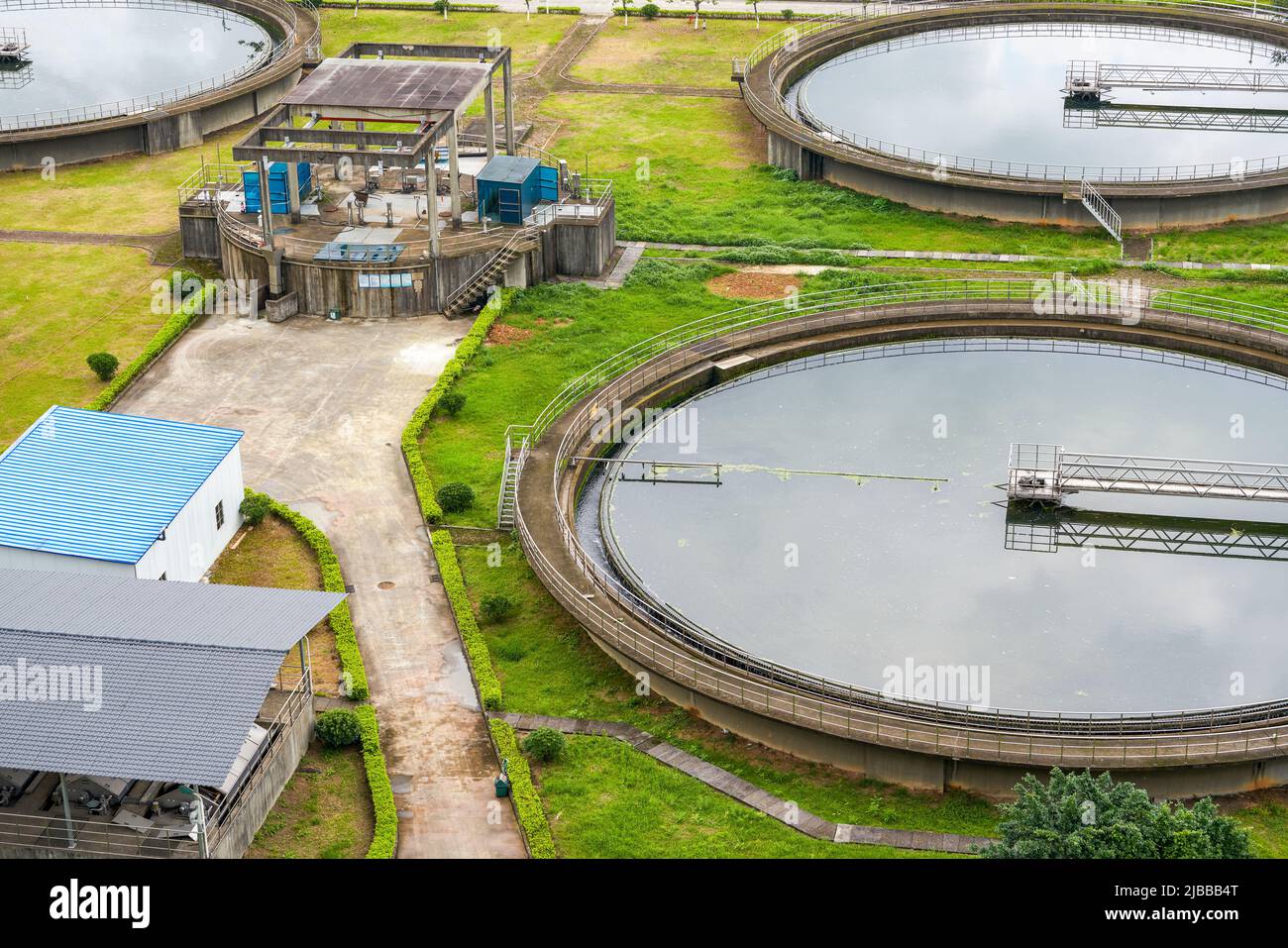 Various facilities and sedimentation tanks in sewage treatment plants Stock Photo - Alamy