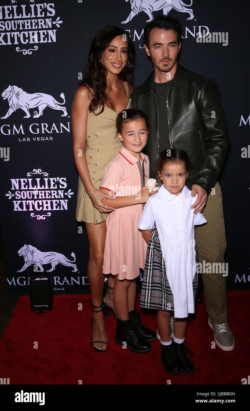Kevin Jonas Family
