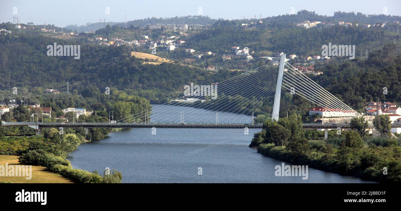 Rainha santa isabel bridge hi-res stock photography and images - Alamy