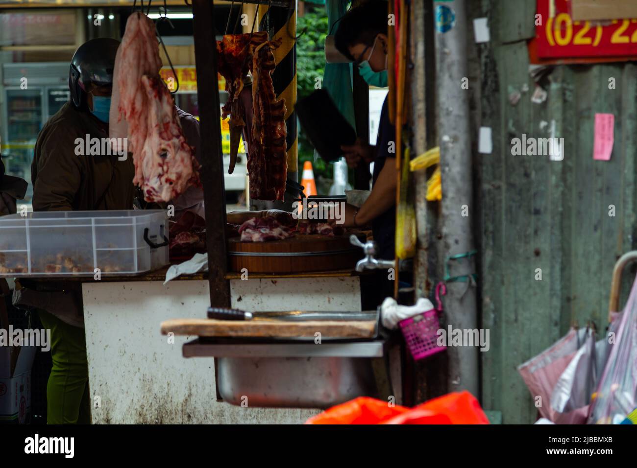 Butcher shop chinatown hi-res stock photography and images - Alamy