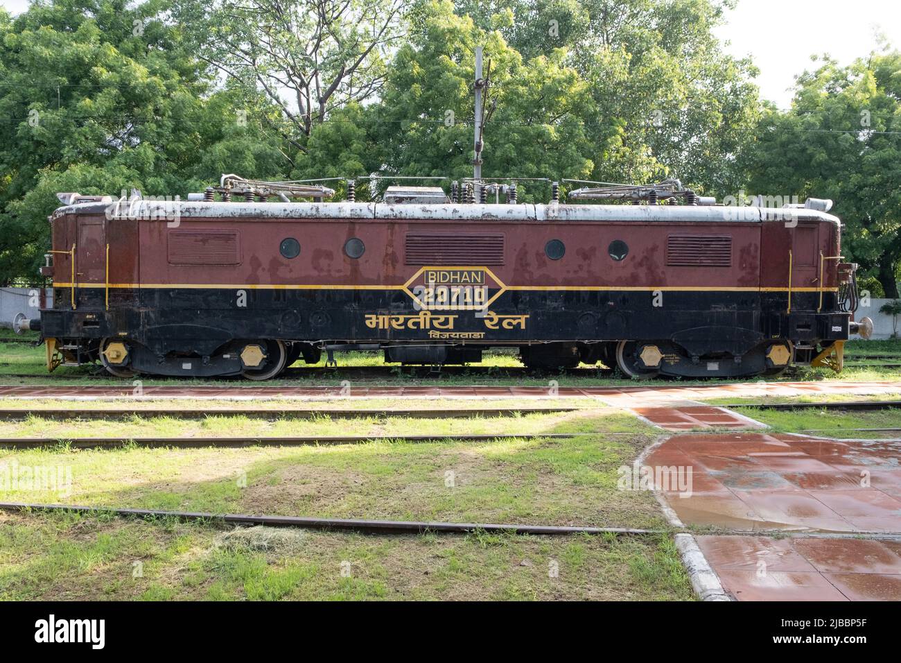 WAG1 20710 "Bidhan". This is the first WAG1 built in India (first run ...