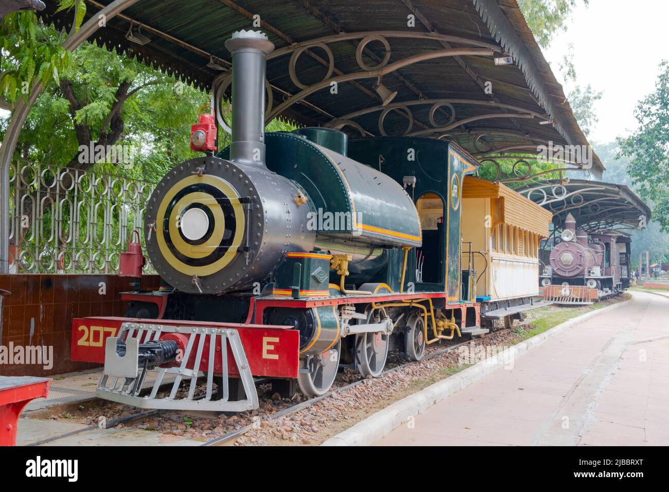 Narrow gauge saddle tank steam locomotive hi-res stock photography and ...